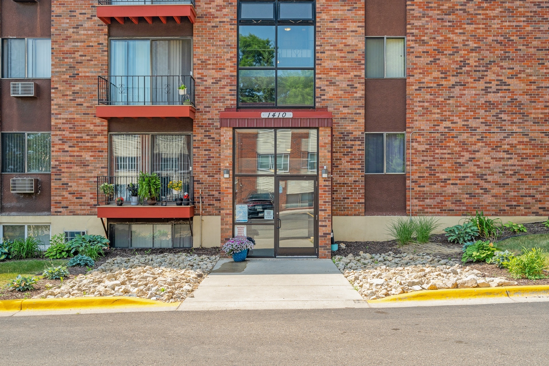 Lily Lake Terrace - 1402-1410 Greeley St Stillwater, MN 55082 ...