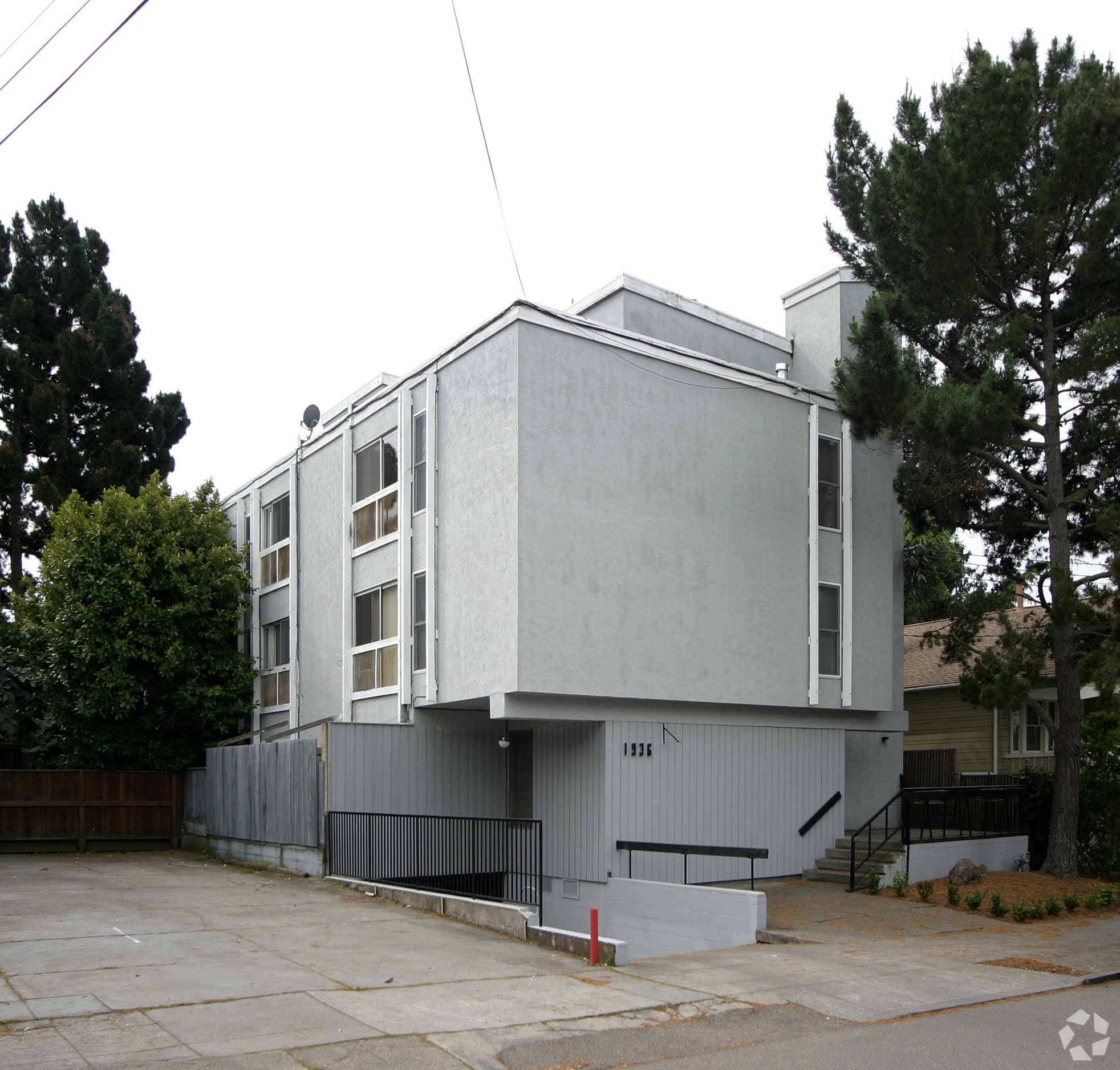 Blake Apartments - 1936 Blake St Berkeley, CA 94704 | Apartments.com