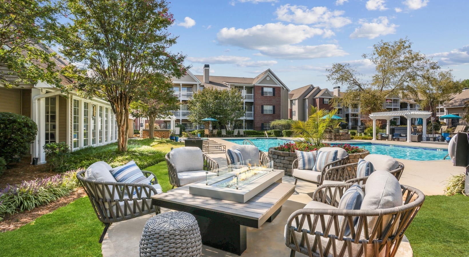 Walker's Crossing - 8301 Block House Way Knoxville, TN 37923 ...