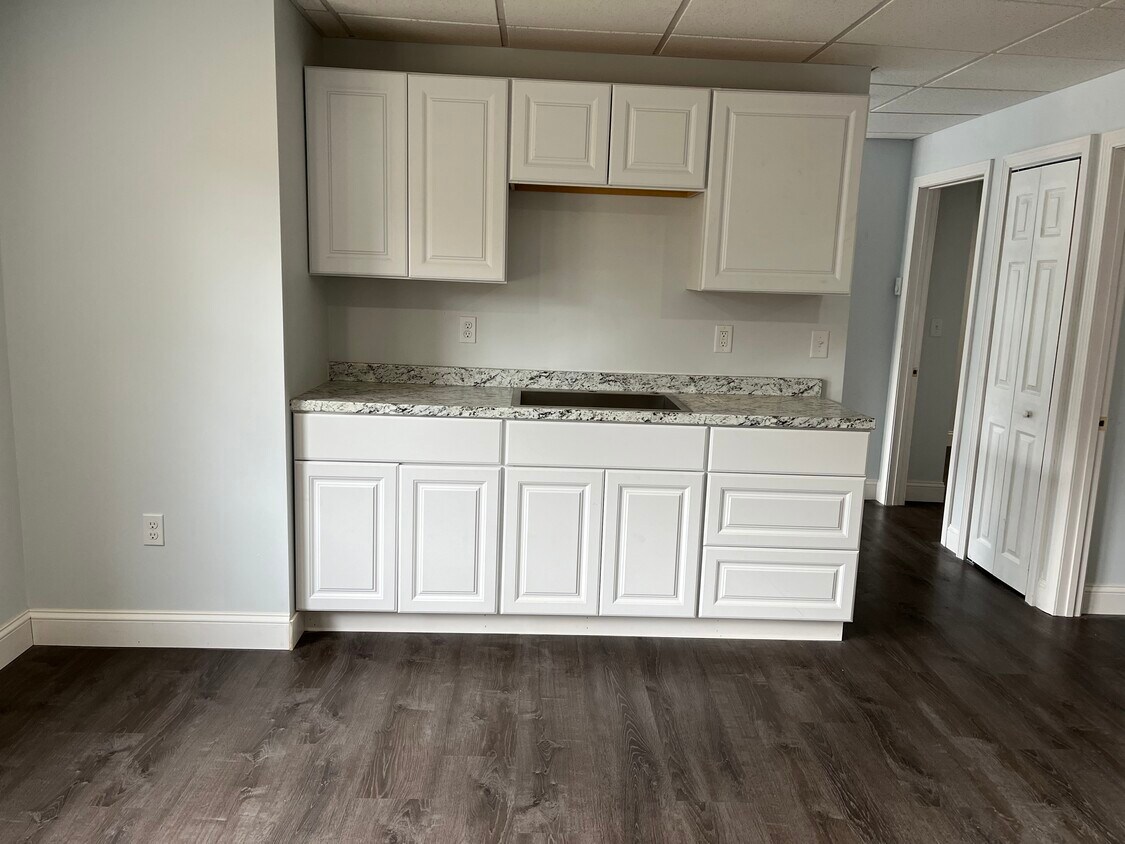 108 Cherry Valley Rd Unit 108, Gilford, NH 03249 - Condo for Rent in ...