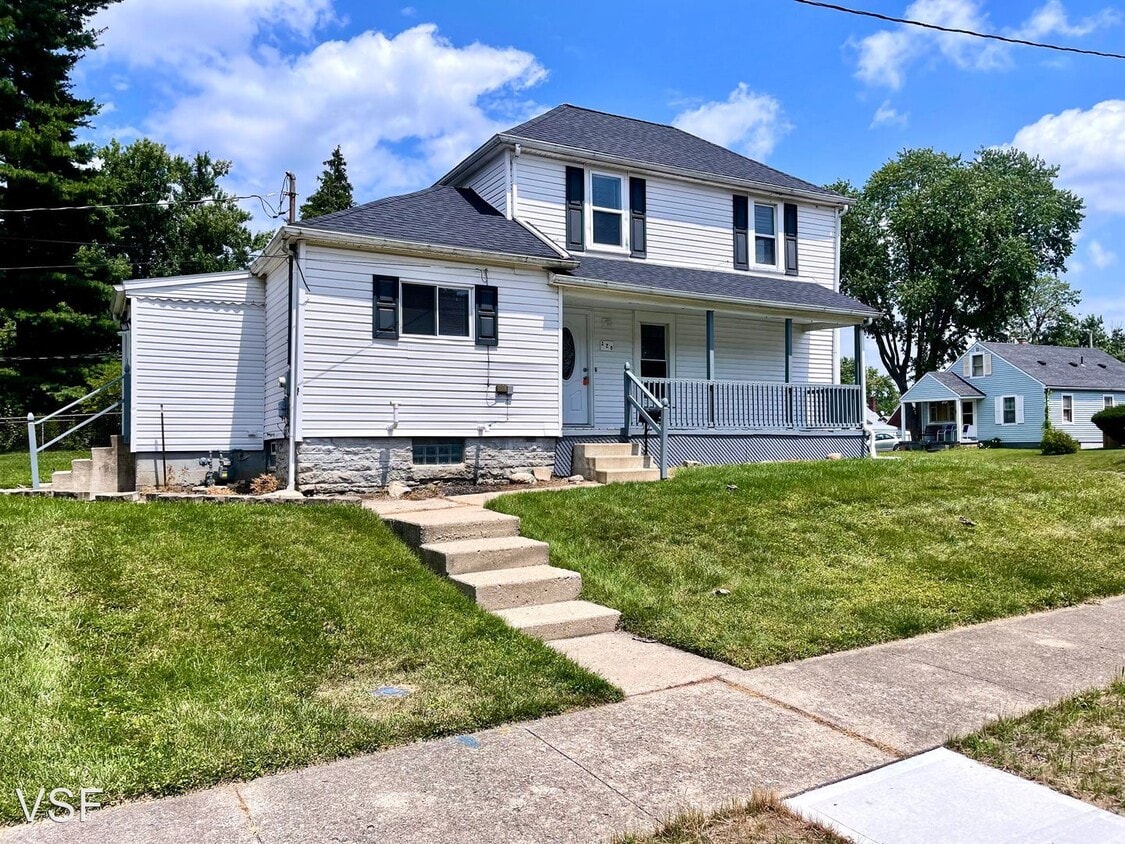 328 Morehead St, Troy, OH 45373 - House Rental in Troy, OH | Apartments.com