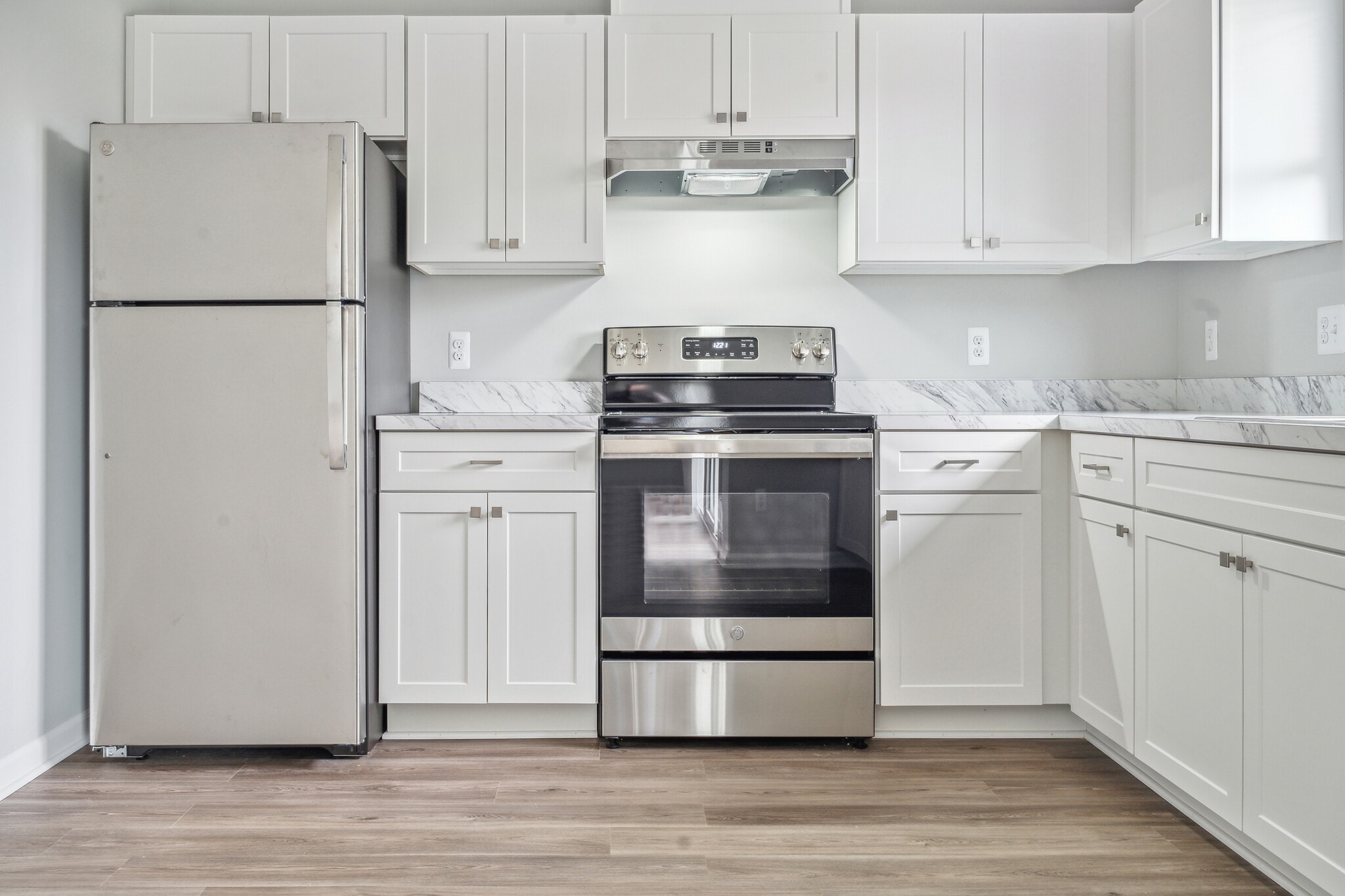 Independence Square Apartments - 5891-5901 Dixie Hwy Clarkston, MI ...