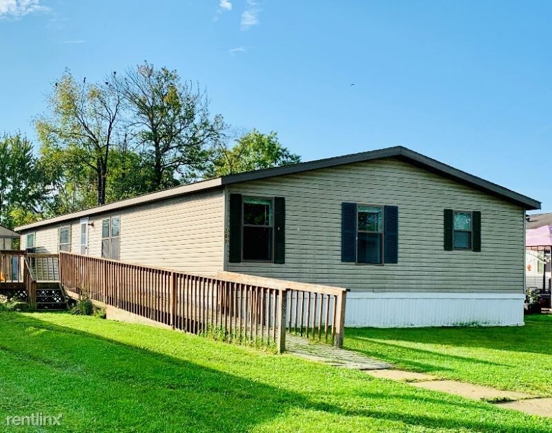 58220 Eight Mile Rd, Northville, MI 48167 - House Rental in Northville ...