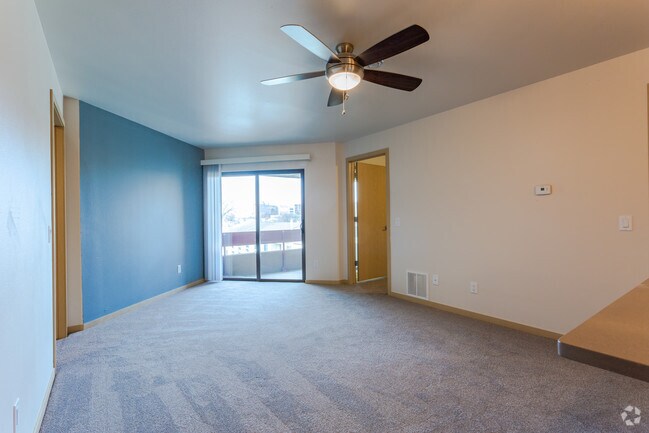 Oak Tree Apartments - Apartments in Madison, WI | Apartments.com