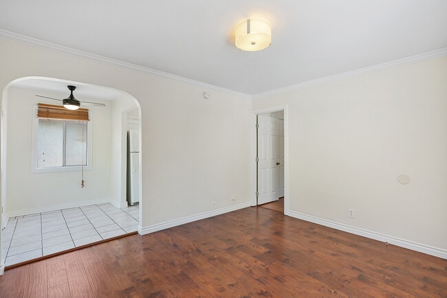 2663 S Harcourt Ave Unit Rear, Los Angeles, CA 90016 - Apartments in ...