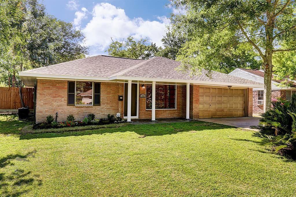 1233 Confederate Rd, Houston, TX 77055 - House Rental in Houston, TX ...