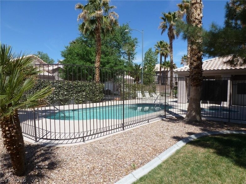 5323 Heatherbrook Cir, Las Vegas, NV 89120 | Apartments.com