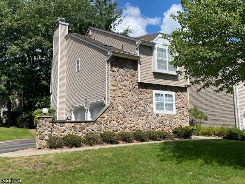 8 Jaime Dr, Rockaway, NJ 07866 - Room for Rent in Rockaway, NJ ...