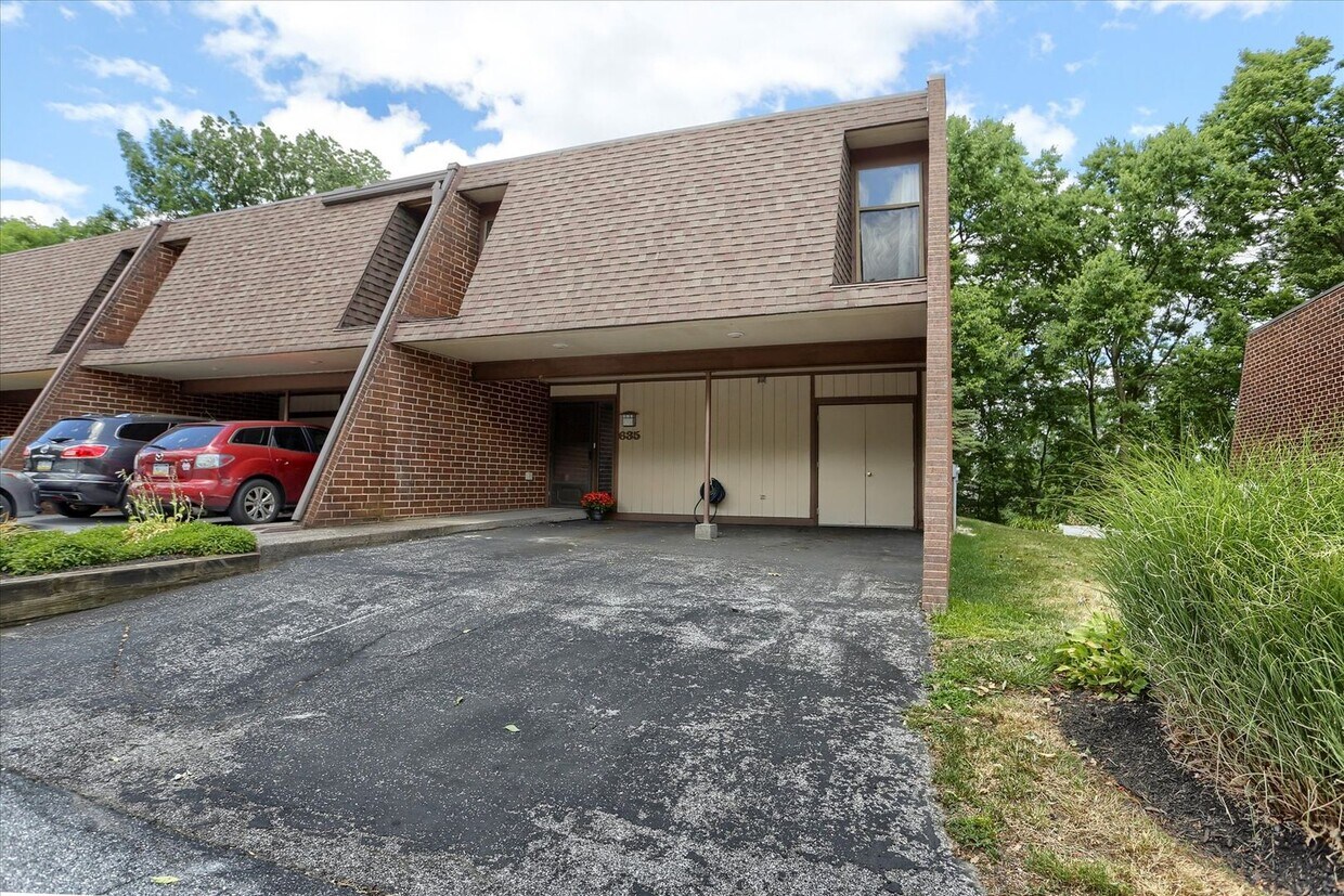 635 Cedar Ridge Ln, Mechanicsburg, PA 17055 - House Rental in Mechanicsburg, PA | Apartments.com