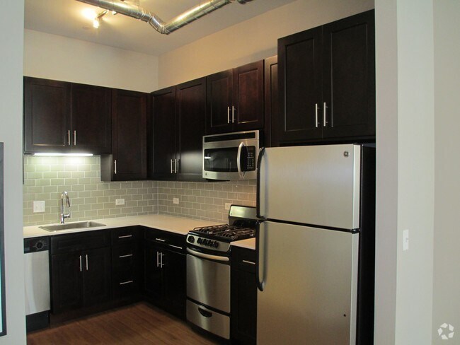 AMLI at Seven Bridges Rentals - Woodridge, IL | Apartments.com