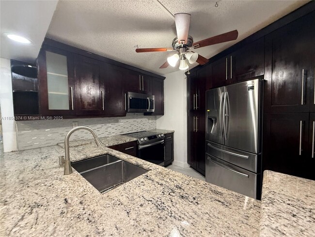 Trends at Boca Apartments for Rent with Extra Storage - Boca Raton, FL ...