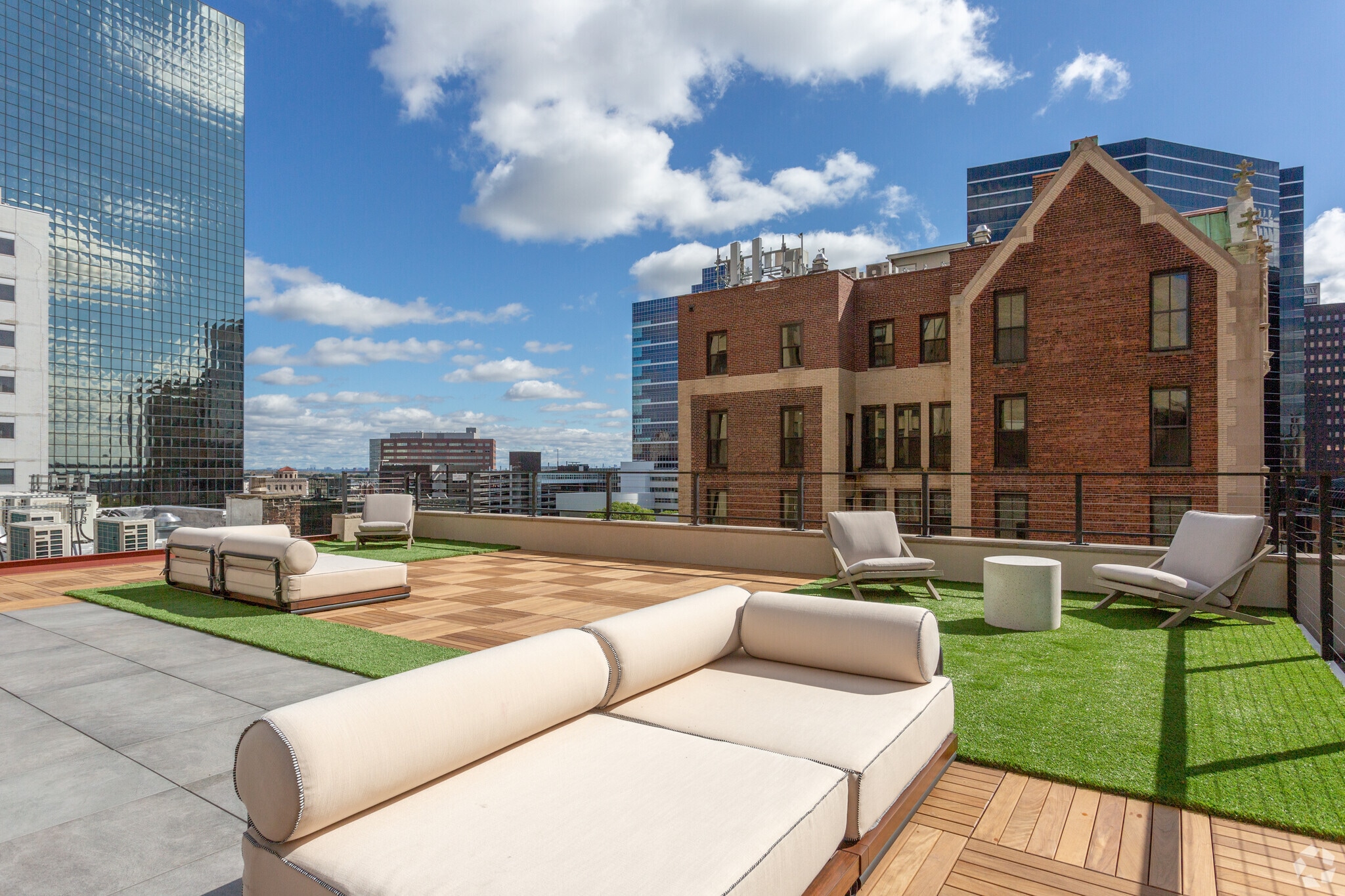 Clinton Flats - 30-40 Clinton St Newark, NJ 07102 | Apartments.com