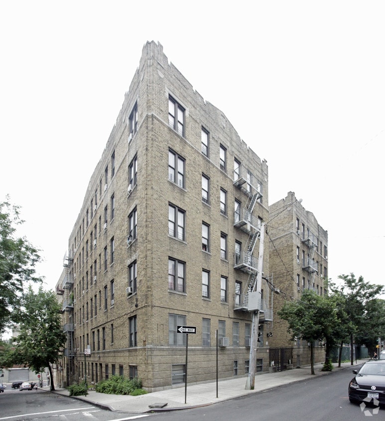 2820 Decatur Ave, Bronx, NY 10458 - 2820 Decatur Ave Bronx, NY 10458 ...
