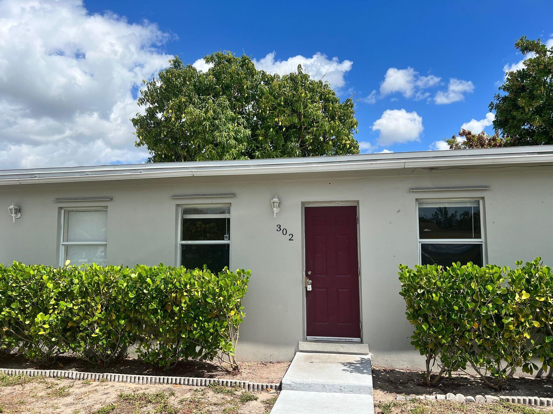 300 Jennings Ave Unit 302, Greenacres, FL 33463 - Room for Rent in ...