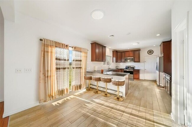 132 Gate Schoolhouse Rd, New Hampton, NY 10958 - House Rental in New ...