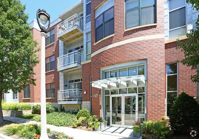 Trostel Square - Apartments in Milwaukee, WI | Apartments.com