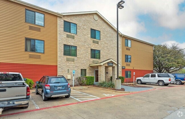 Downtown Round Rock Furnished Apartments for Rent - Round Rock, TX - 1 ...