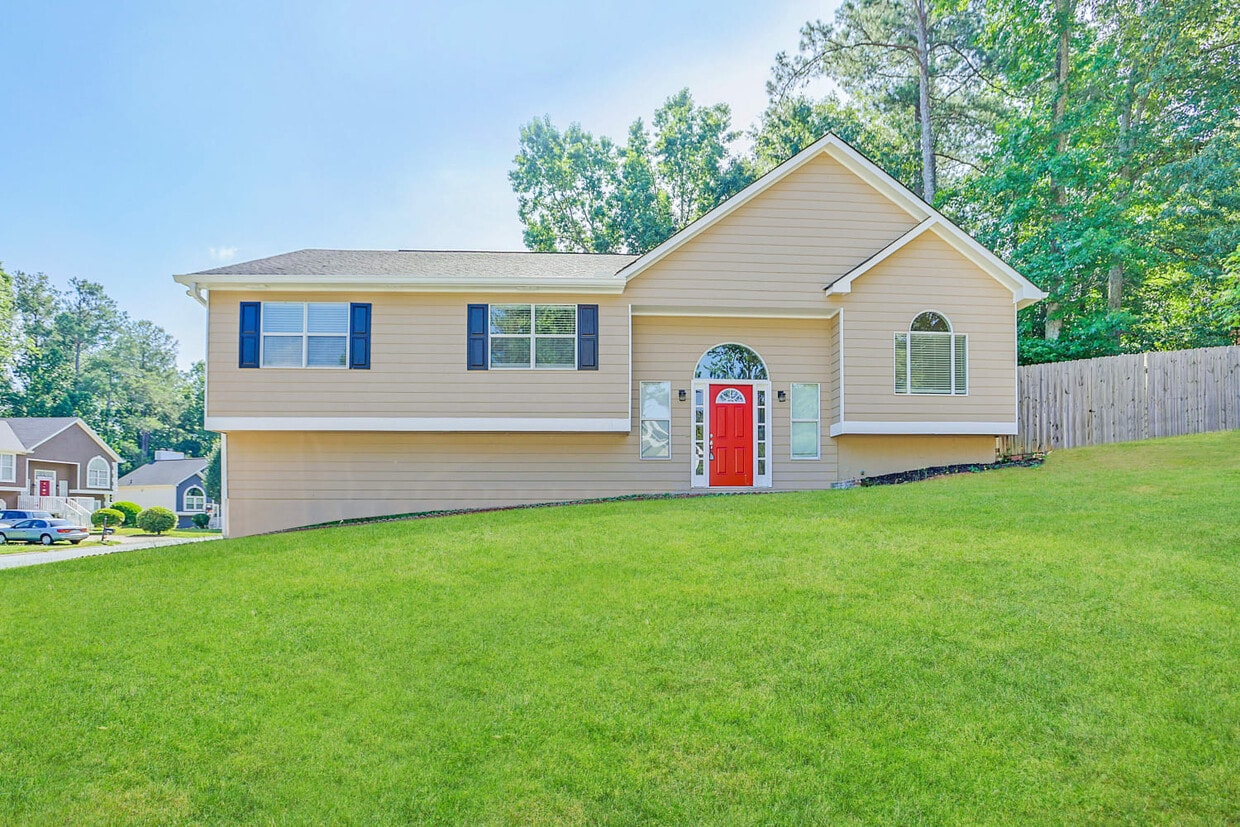 2583 Candler Way, Marietta, GA 30064 | Apartments.com