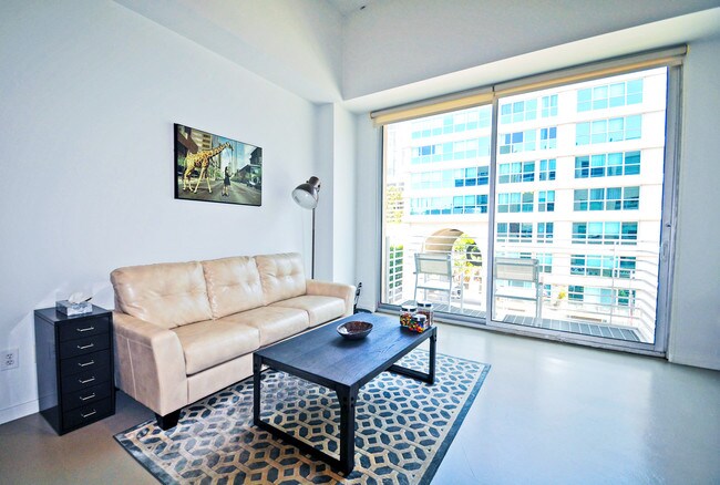 Packard Lofts Rentals - Los Angeles, CA | Apartments.com