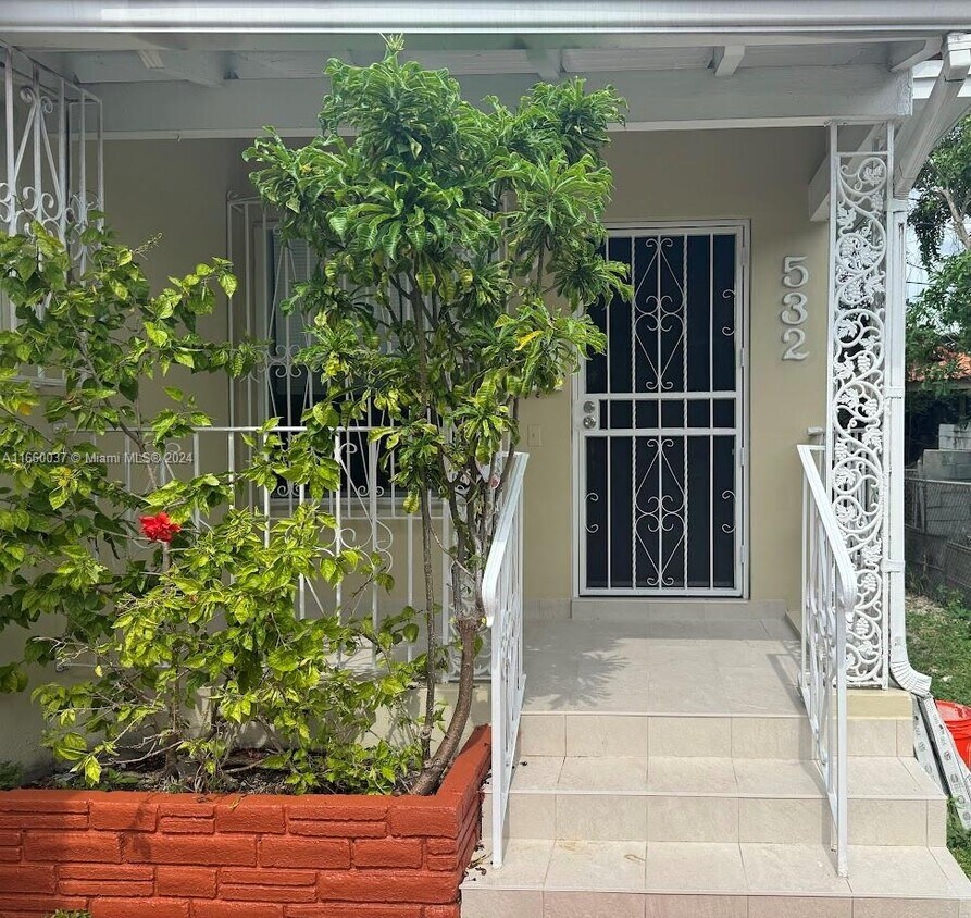532 Beacom Blvd Unit 2, Miami, FL 33135 - Room for Rent in Miami, FL ...