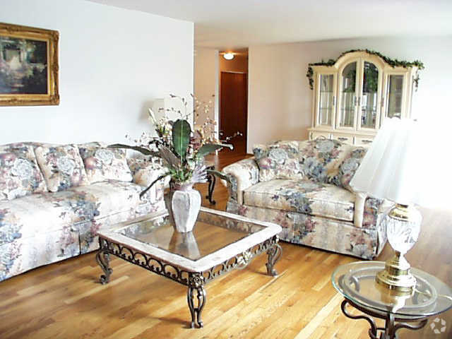 Park Ridge Commons Apartments - Des Plaines, IL | Apartments.com