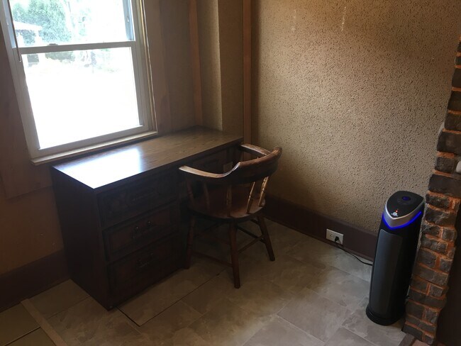 383 Congress St Unit 1st Floor Studio, Troy, NY 12180 - 383 Congress St ...