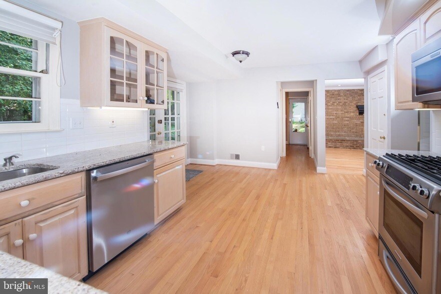 16605 George Washington Dr, Rockville, MD 20853 | Apartments.com