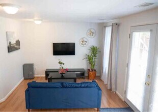 Springbrook Manor Apartments for Rent with Utilities Included - Silver ...