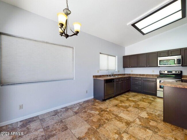 1355 E Beacon Dr, Gilbert, AZ 85234 - House Rental in Gilbert, AZ ...
