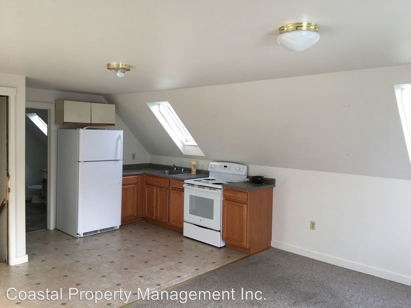 5 Congo Ave, Thomaston, ME 04861 - Condo for Rent in Thomaston, ME ...