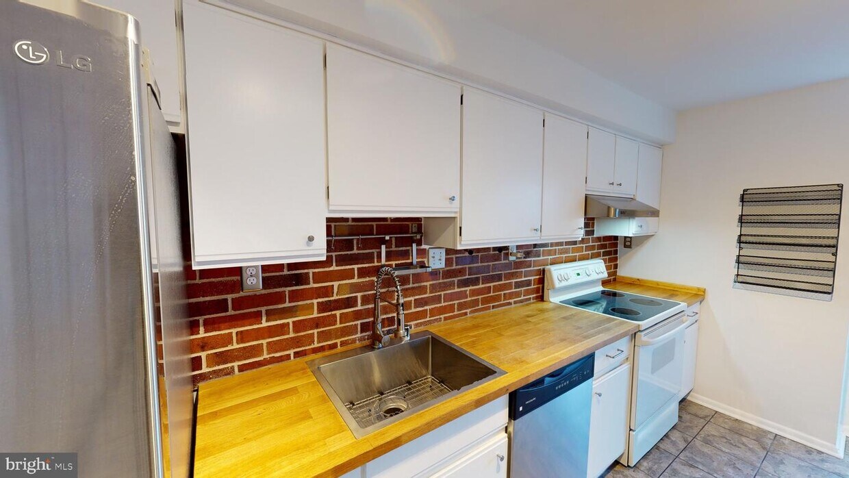 133 S Poppleton St, Baltimore, MD 21201 - Townhome Rentals in Baltimore ...