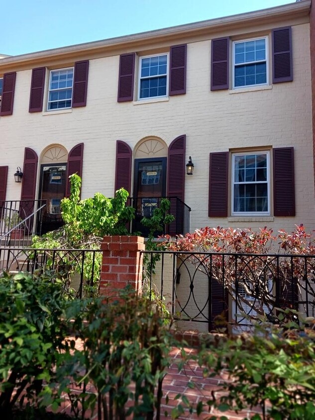 1670 Beekman Pl Unit B, Washington, DC 20009 - Condo for Rent in ...