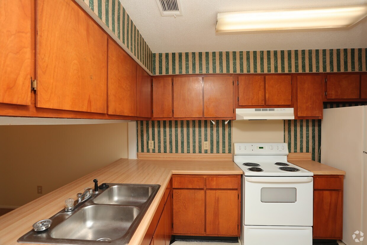 SHADOWOOD WEST - Apartments in Macon, GA | Apartments.com