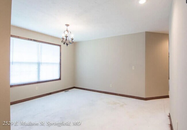 2529 E Madison St, Springfield, MO 65802 - House Rental in Springfield ...