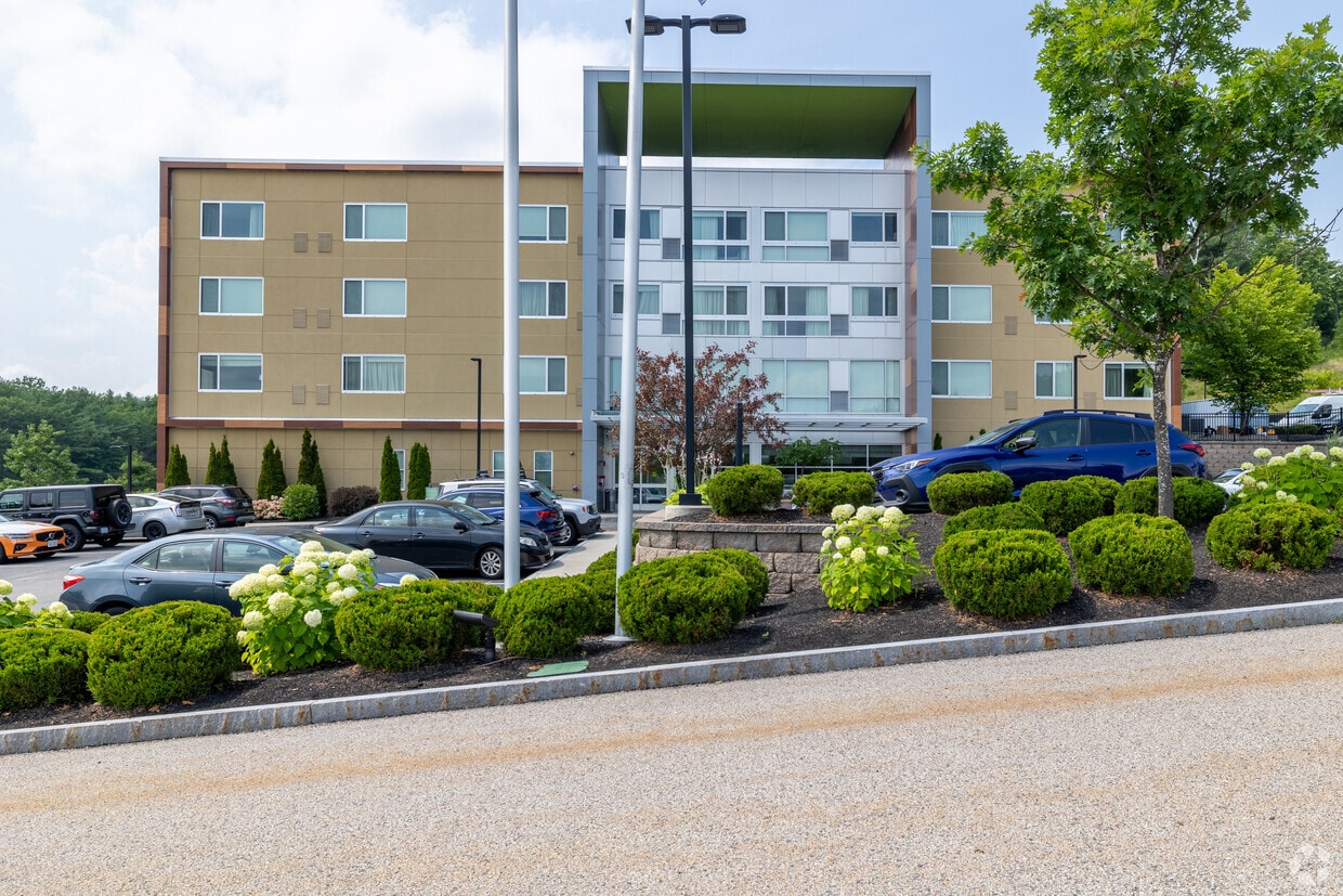 Hanover Place Residences - 25 Foothill St Lebanon, NH 03766 ...