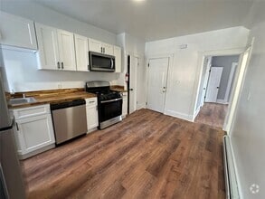 East End Historic District Apartments for Rent with a Swimming Pool ...