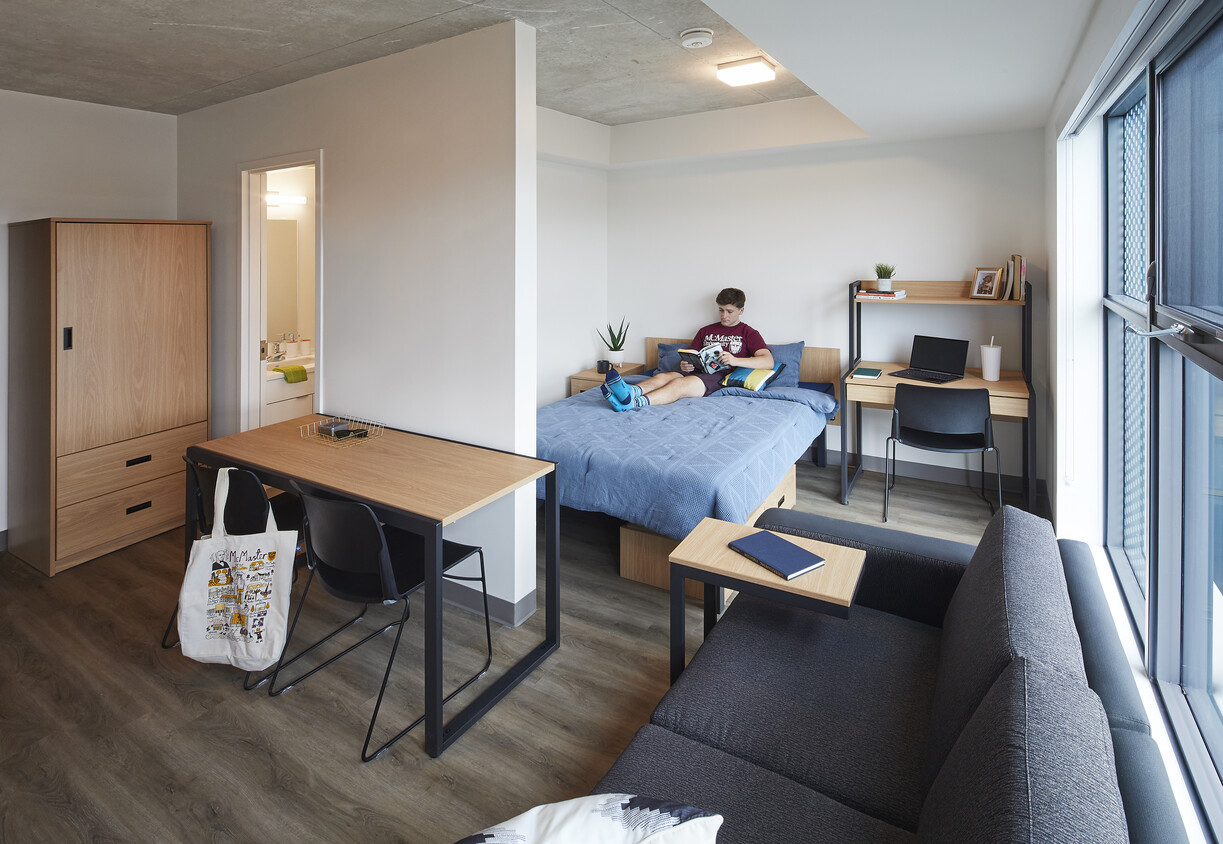 10 Bay Student Residence Apartments - 10 Bay St S Hamilton, ON ...