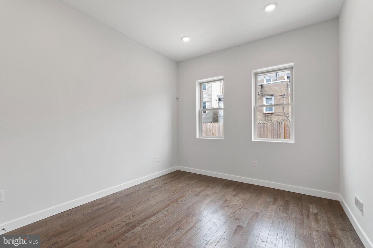 2059 N 8th St, Philadelphia, PA 19122 - Townhome Rentals in ...