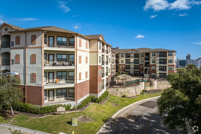 Apartments for Rent with a Living Room in Downtown Corpus Christi ...