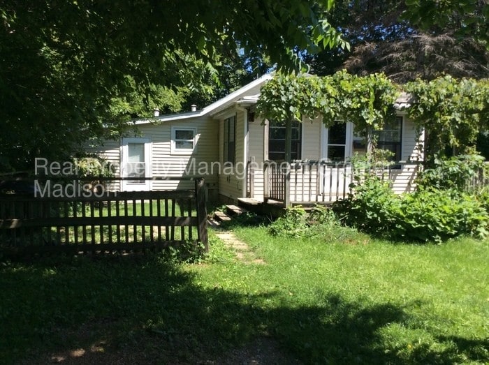 1508 Steensland Dr, Madison, WI 53704 - House Rental in Madison, WI ...