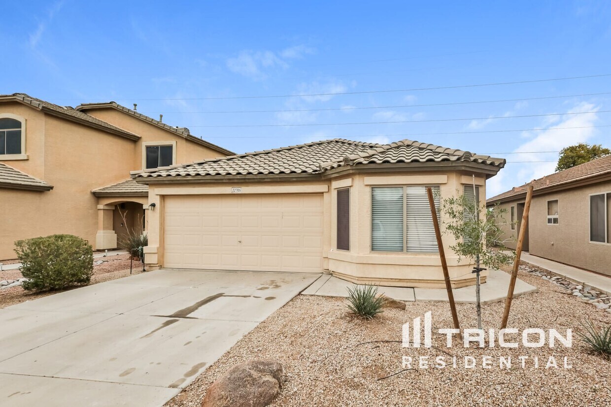 22705 N Davis Way Maricopa AZ - House Rental in Maricopa, AZ ...