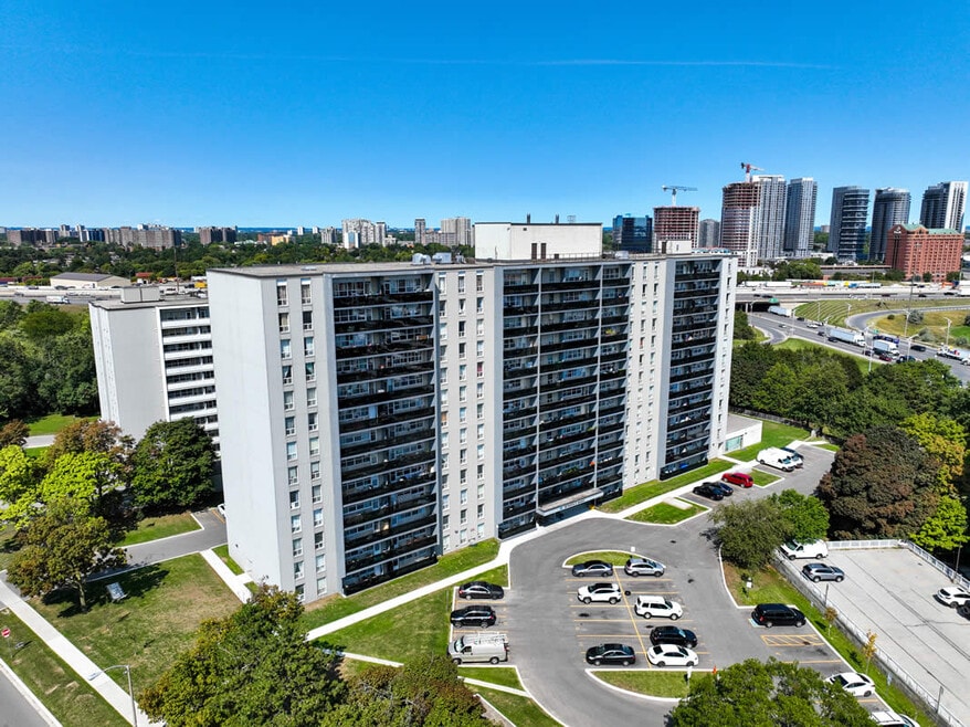 The Bartlett Senior Living Apartments - 550 Bond St W Oshawa, ON ...