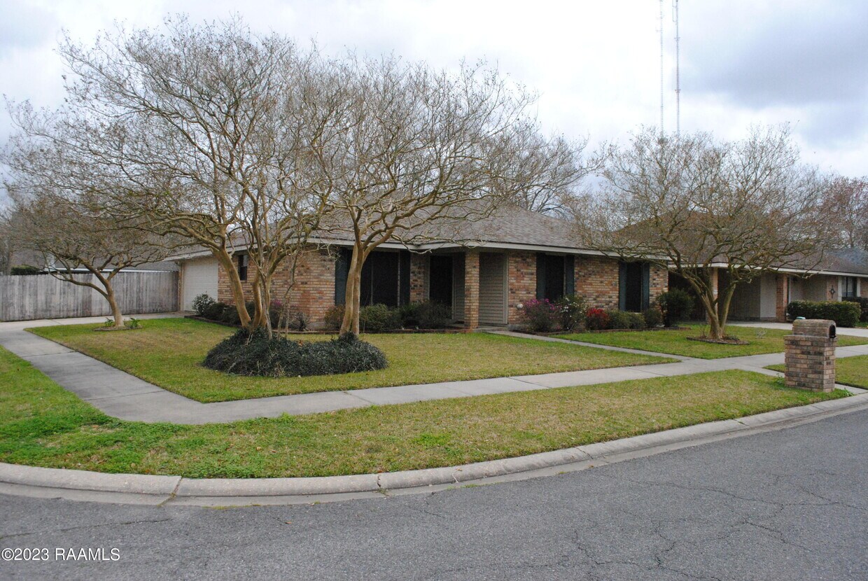 401 Steeple Chase Dr, Lafayette, LA 70506 - House Rental in Lafayette ...