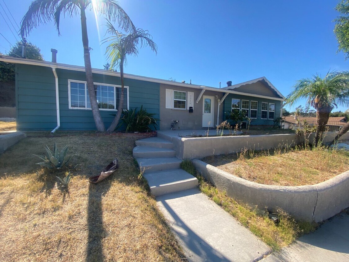 1528 Folkestone St, Spring Valley, CA 91977 - House Rental in Spring ...