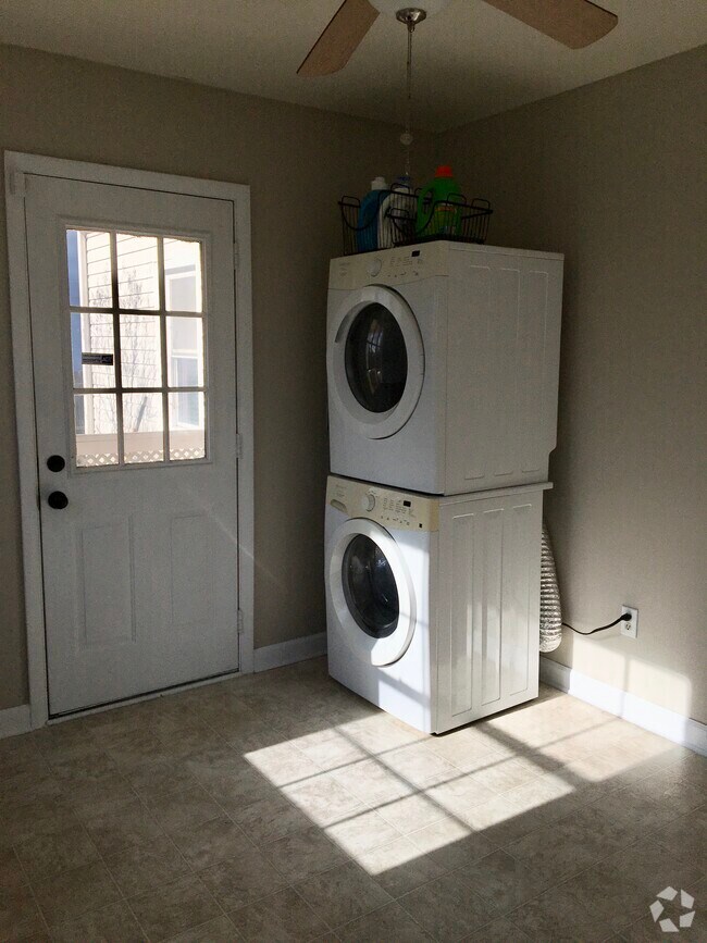 Olde Hampton Student Apartments for Rent - Hampton, VA - 2 Rentals ...