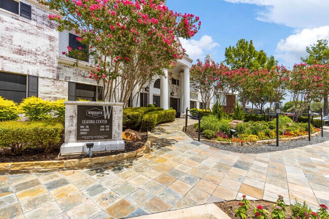 Windhaven Park - 6201 Windhaven Pky Plano, TX - Apartments for Rent in ...