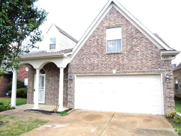 Hacks Crossing Apartments for Rent with Hardwood Floors - Memphis, TN ...