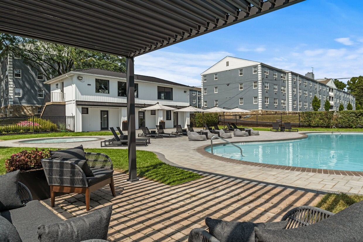 Chestnut Hill Village Apartments - 7715 Crittenden St Philadelphia, PA ...