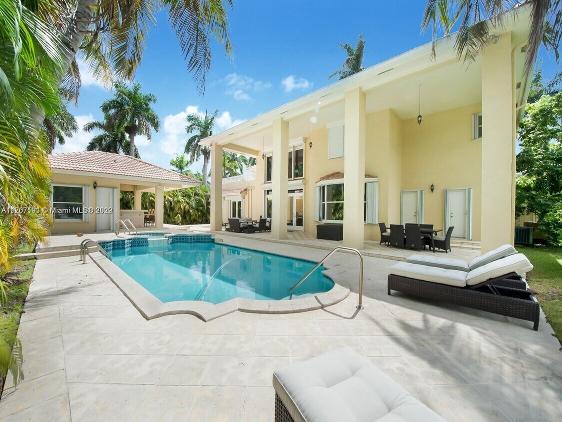 8203 SW 85th Ter, Miami, FL 33143 - House Rental in Miami, FL ...