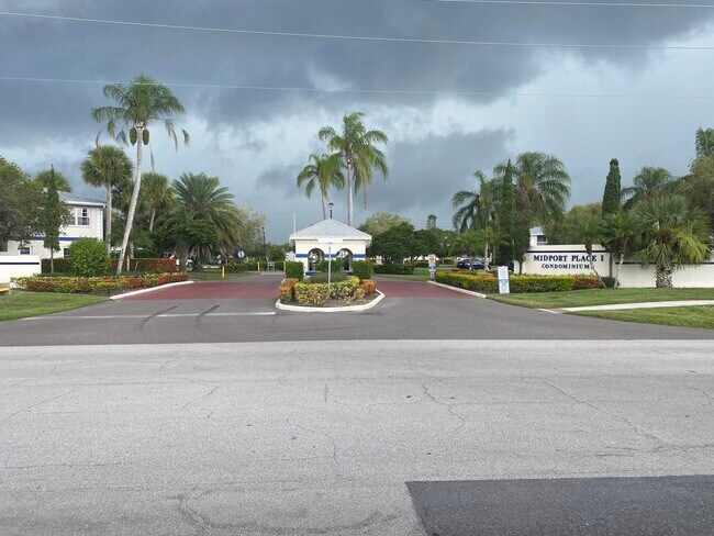 1505 SE Royal Green Cir Unit U 204, Port Saint Lucie, FL 34952 - Condo ...